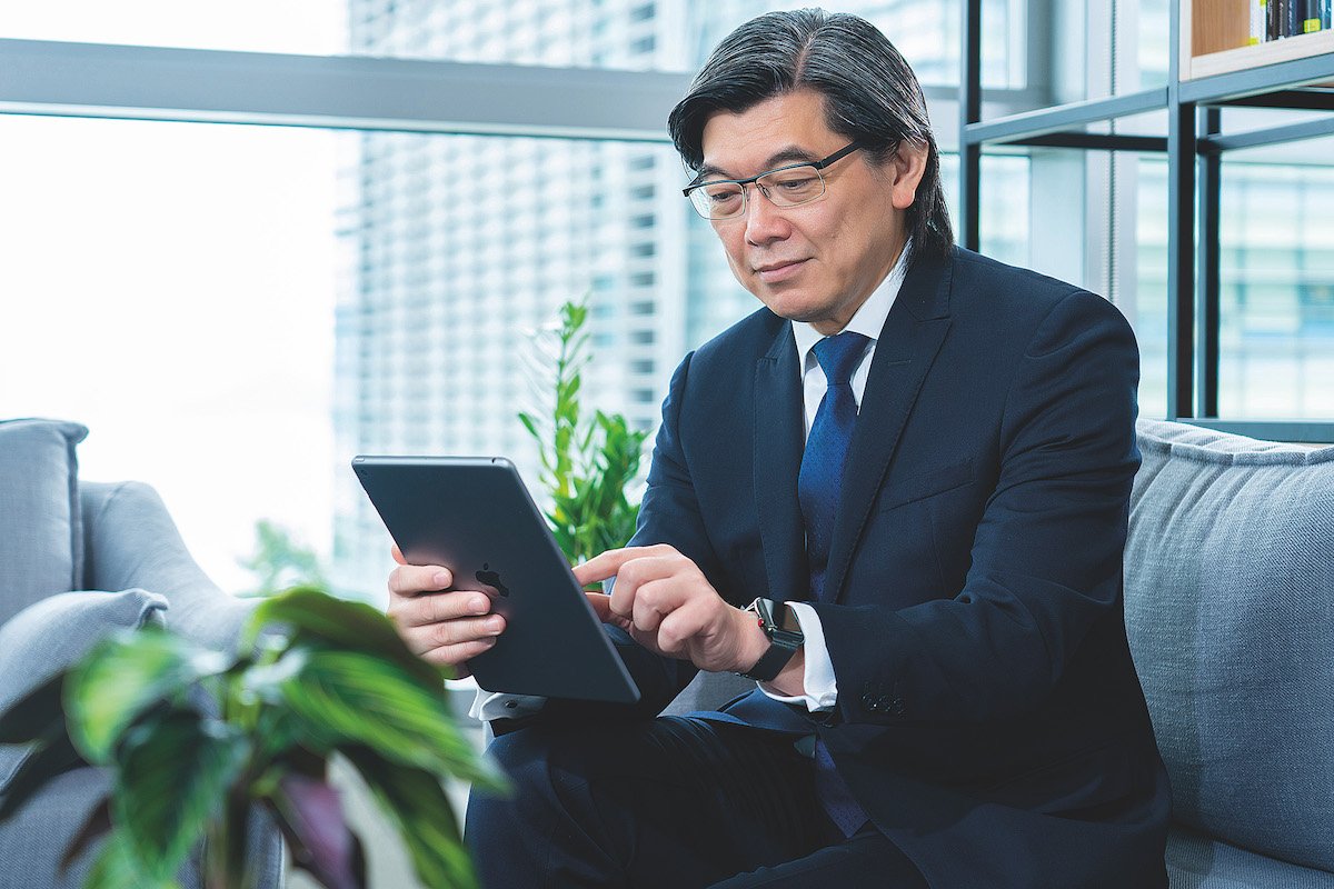 【中国移动】Progress with passion: Sean Lee - The CEO Magazine