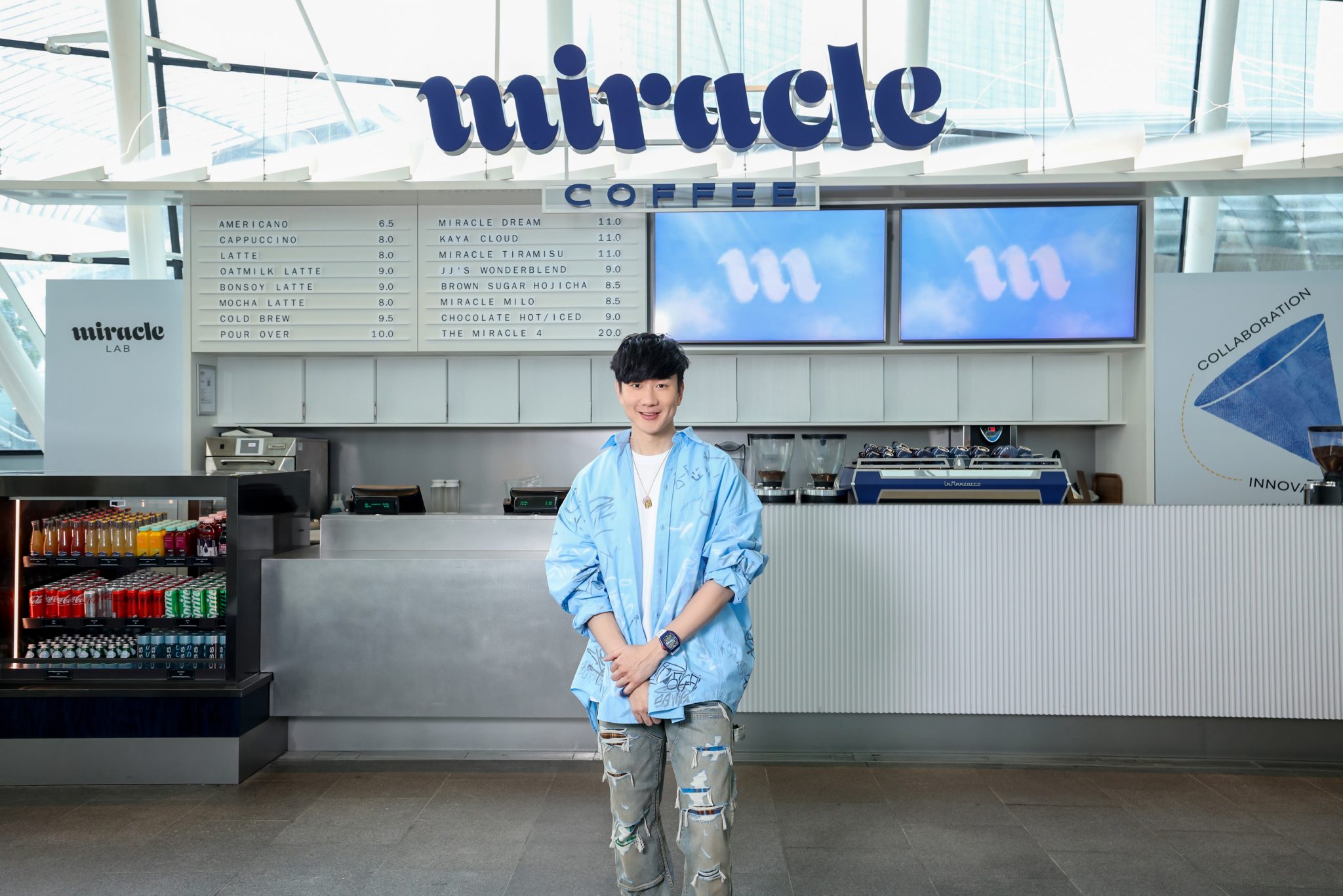 林俊杰Miracle Coffee新加坡旗舰店开张！不只是一家咖啡馆｜CEO杂志